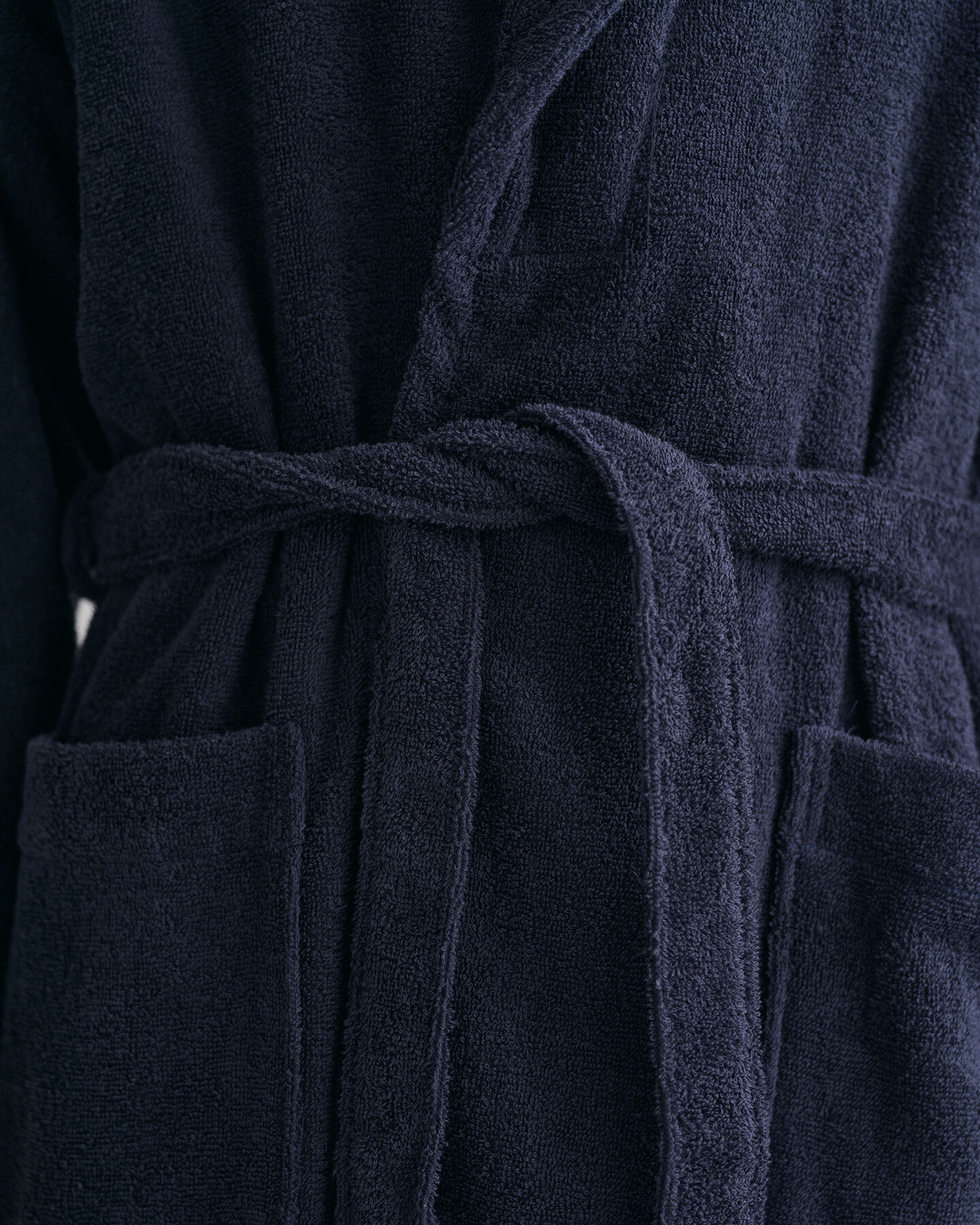 Archive Shield Terry Cloth Robe - GANT