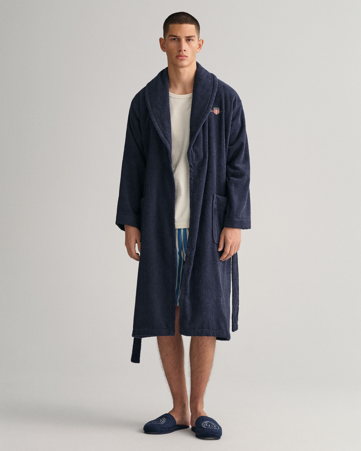 Archive Shield Terry Cloth Robe - GANT