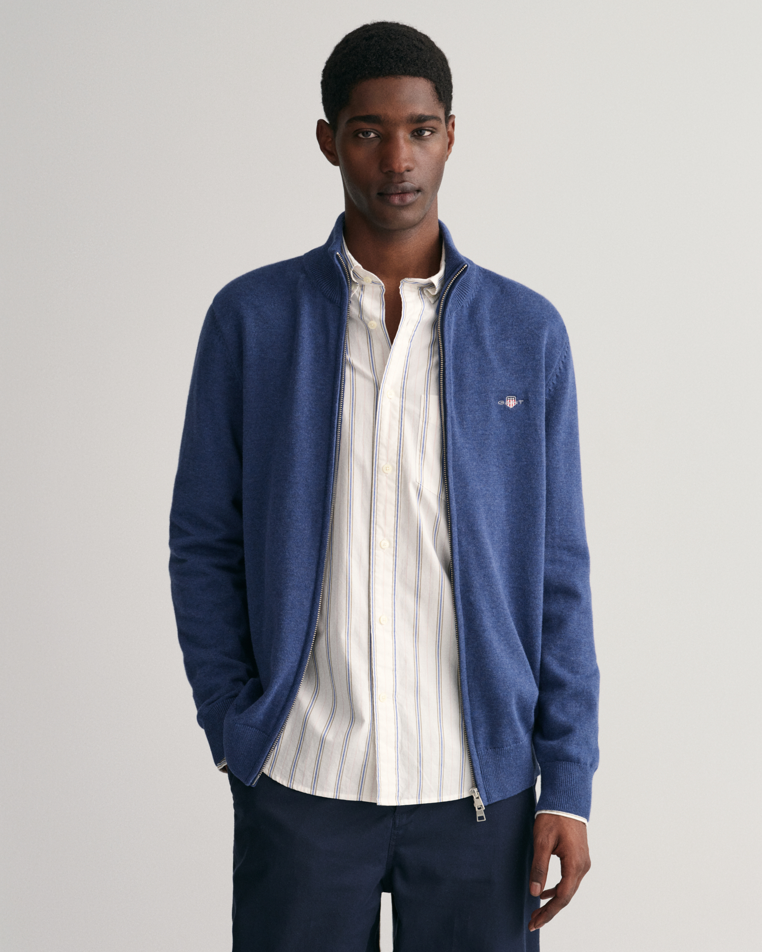 Casual Cotton Zip Cardigan - GANT